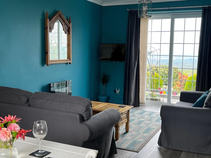 Snowdonia Holiday Home With Stunning Views - Caernarfon