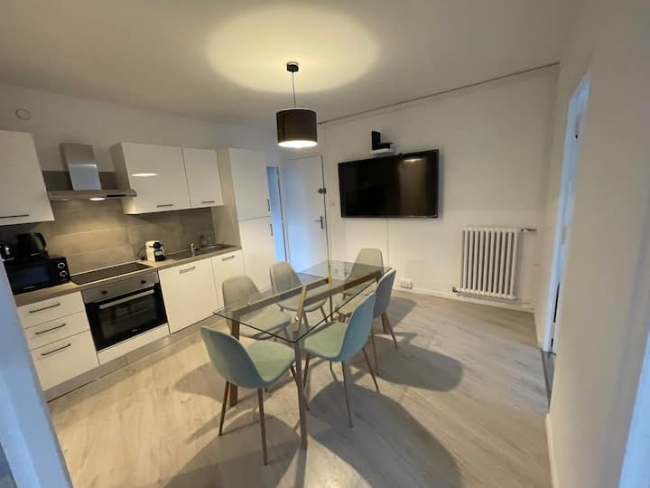 Chambre #3 Moderne Dans L'hyper-centre D'annemasse - Archamps