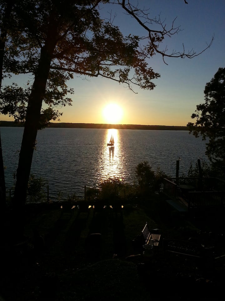 North Star Room - Seneca Lake, NY