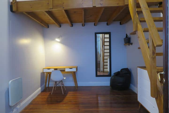 Habitacion Privada Con Baño Compartido Y Entrepiso - Buenos Aires