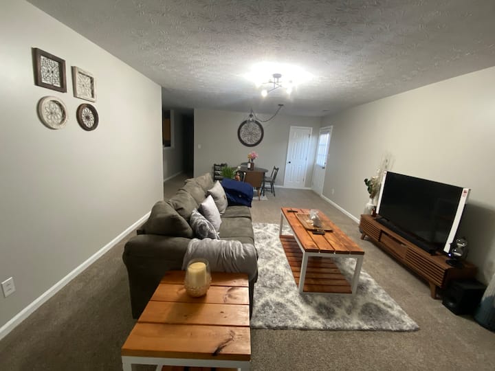 Private Bedroom, And Bathroom , Peaceful And Quiet - Greenwood, IN