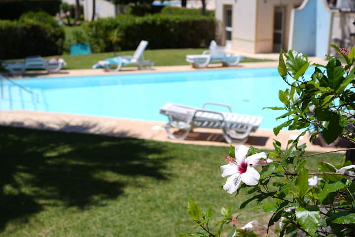 Spacious Flat In Algarve With Pool Next To Beach - Alvor