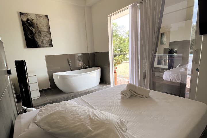 Acogedora Habitación Doble - La Mesa