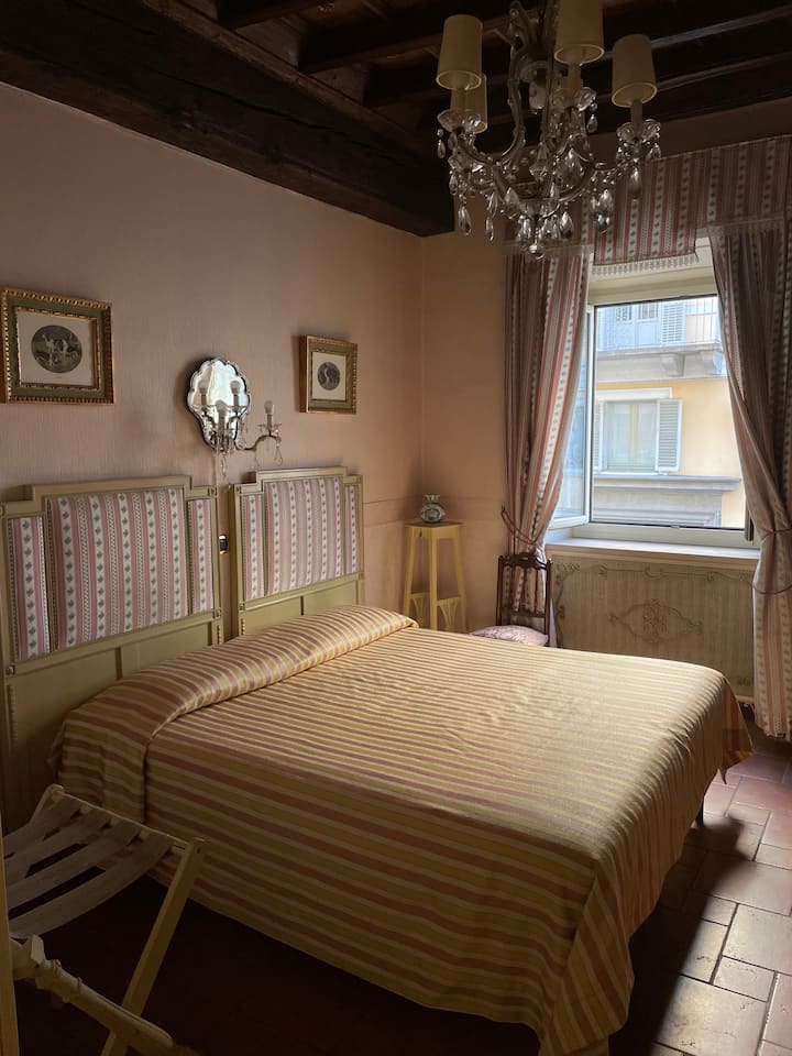 Stanza Maria Josè, B&b Storico Ai Savoia - Turín