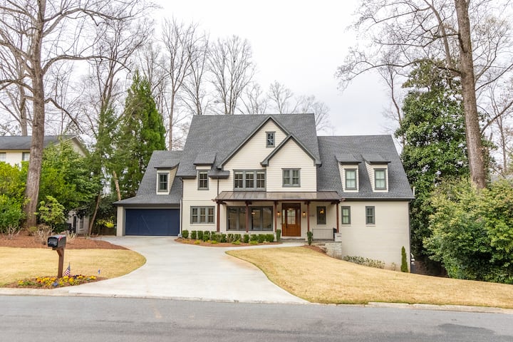 Luxurious Brookhaven Oasis~ Hot Tub, 18 Bmw X2 - Dunwoody, GA