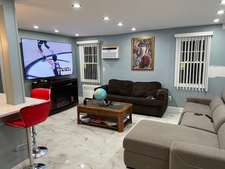 Luxurious Lg 2bed Marble Home In Rosedale Queens - Long Beach, NY