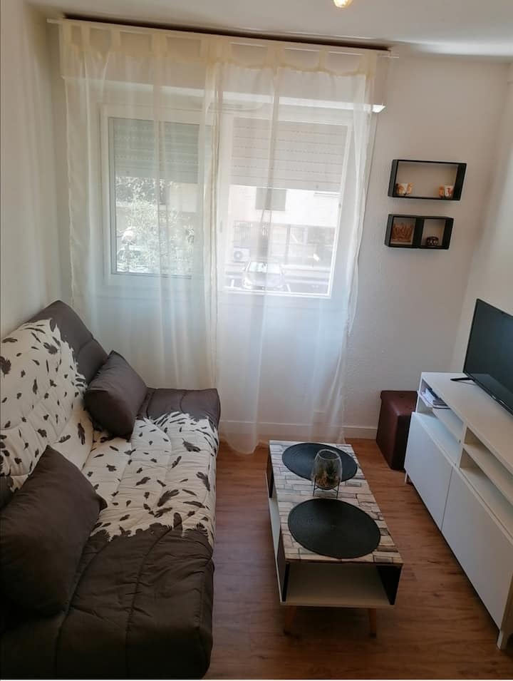 Nice Studio Cosy Proche Mer Et Commerces - Nice