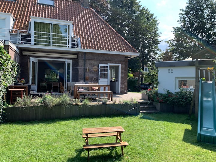 Gezellige En Kindvriendelijke Woning In Bussum - Bussum