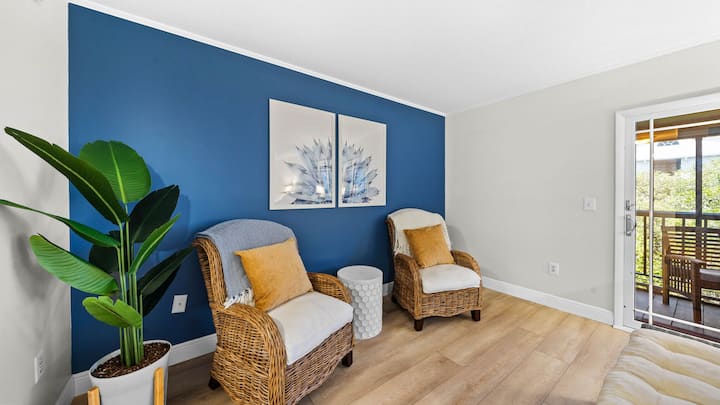 Townhome | Walk To Beach | Heated Pool | Elevator - Indian Shores, FL