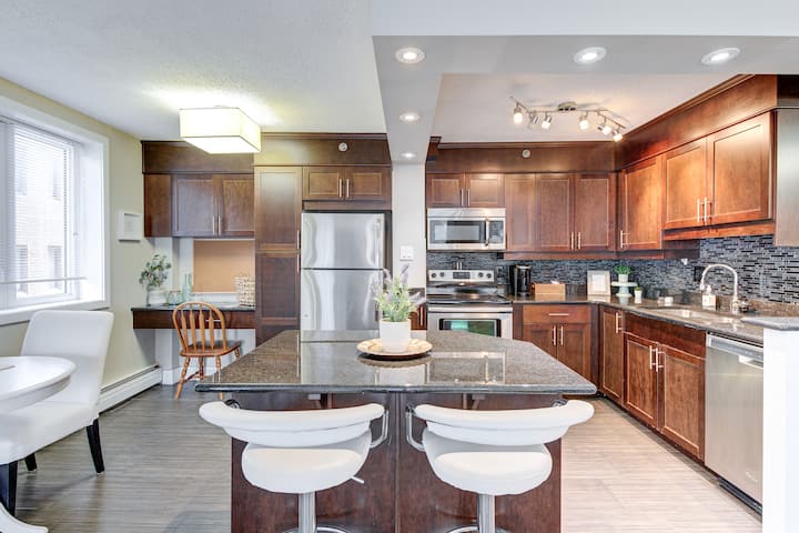 The Frasier - 2 Bedroom Condo - Downtown** - Saskatoon