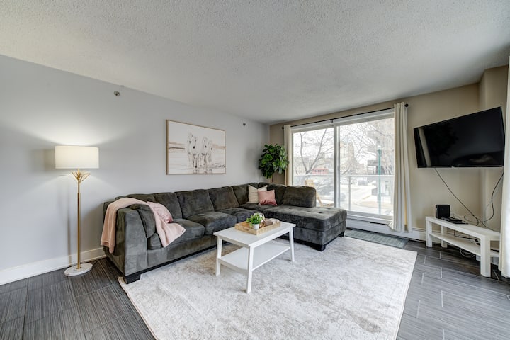 The Frasier - 2 Bedroom Condo - Downtown** - Saskatoon