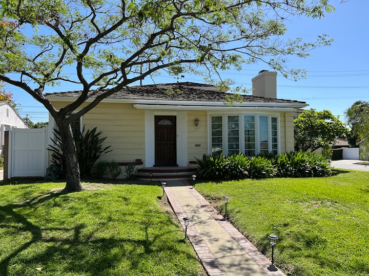 Bright, Happy, Serene Local Spot - San Marino, CA