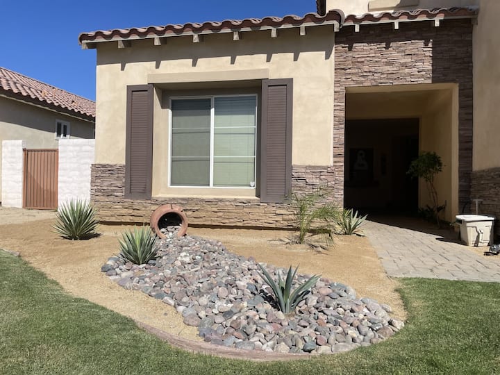 Desert Getaway Casita With Private Pool Access - Coachella, CA