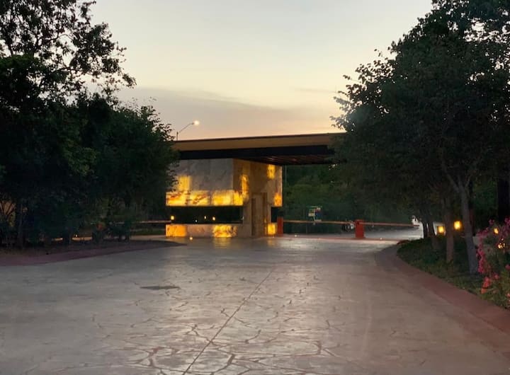 Lovely 2-bedroom Vacation Unit|golf & Beach Nearby - Playa del Carmen