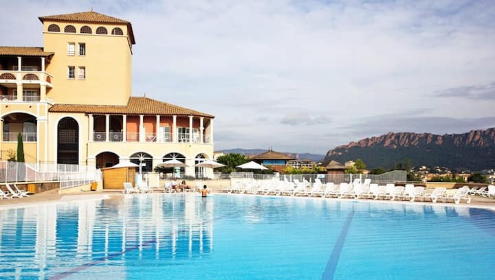Cap Esterel, T2  Vue Mer Et Montagne Tout Confort - Saint-Raphaël