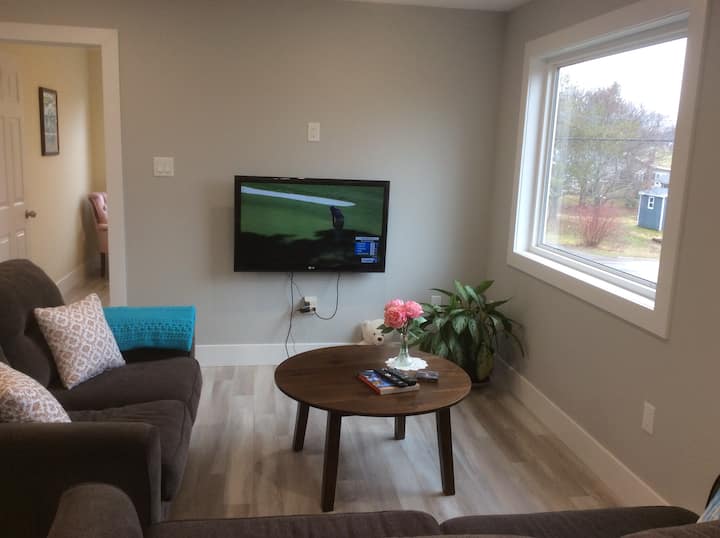 Brand New Cozy Clean Bright Guest Suite - Charlottetown
