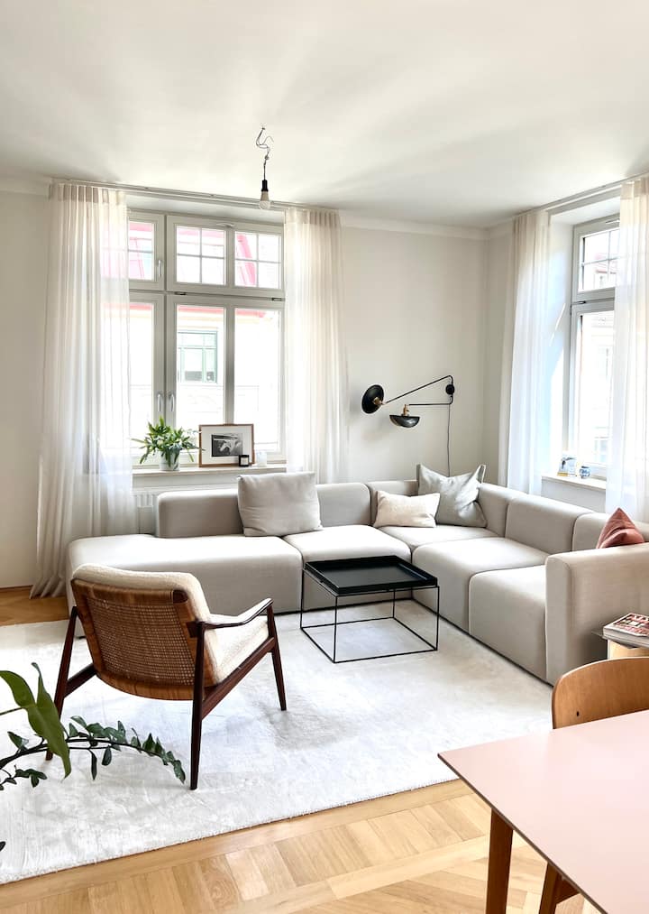 Lichtdurchflutete Altbau-wohnung In München - Munich