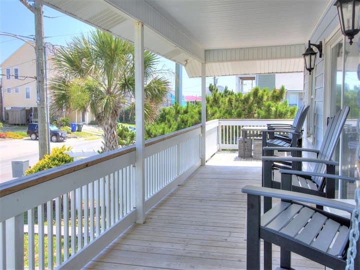 Private Hot Tub, Ocean View, Easy Beach Access - Topsail Beach, NC