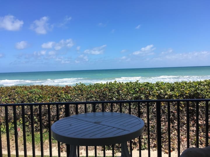 Ocean Front Condo Jensen Beach - The Bahamas