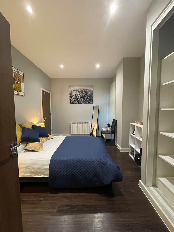 Cosy Double En-suite Bedroom In Heathrow Area - Hounslow