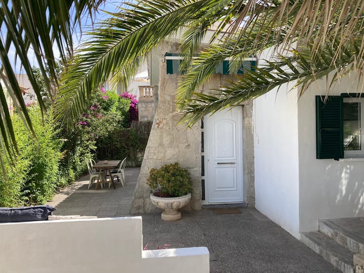 La Casita De La Palmera. - Mallorca
