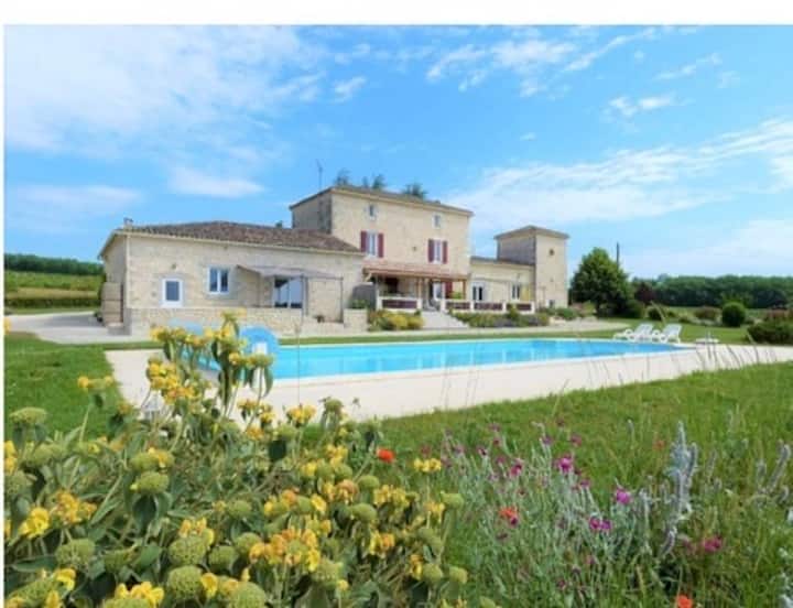 Idyllic Farmhouse In The South West France - Lot-et-Garonne
