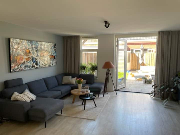 Beautiful Family Home Near Beach And Parks - Scheveningen