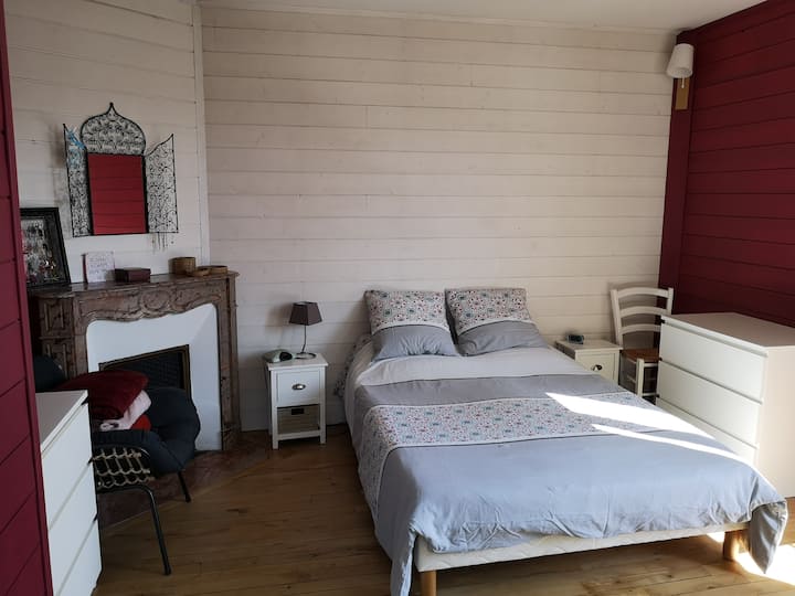 Chambre Privée à 4 Km Du Circuit Des 24 H - Le Mans