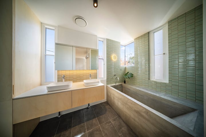 Four Floor Residence In Richmond - 里士滿