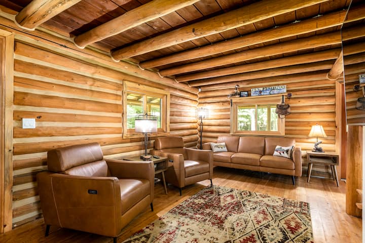 “Huckleberry Hideaway” At Whitefish Lake - Whitefish, MT