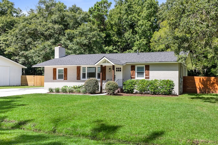 Renovated - 3 Bed Home - 10 Minutes To Downtown! - Charleston, SC