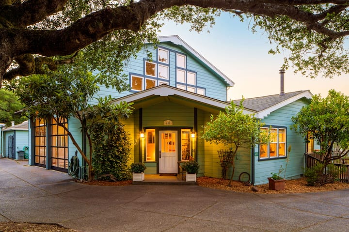 Newly Remodeled: Molly's Place At Sparkle House - Santa Rosa, CA