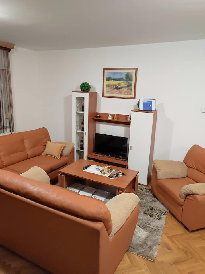 Apartmani Marin ŽUpanja,smještaj Sa Parkingom. - Županja