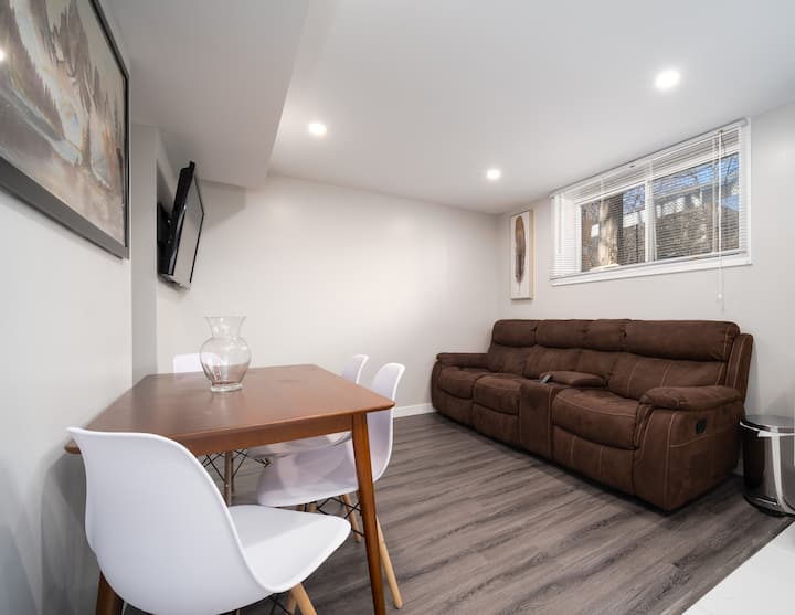 University Central - 3 Br Home Beside Both Uni's - 키치너