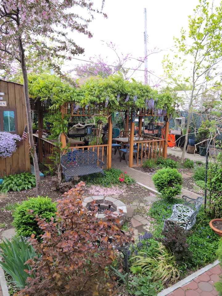 Garden House In The East Bronx - 브롱크스