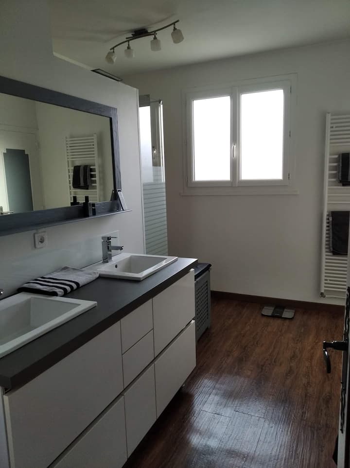 2 Chambres Dans Maison Individuelle . - Le Mans