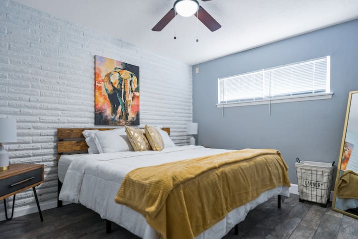 Wine 1br! Downtown | Rodeo & Events - South Park - Houston