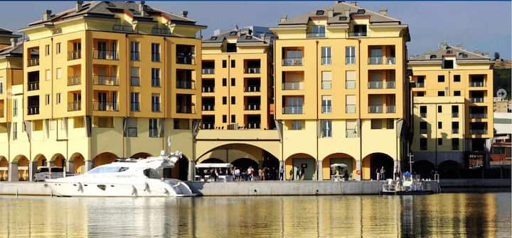 Modern Italian With Stunning Sea Views - Genoa