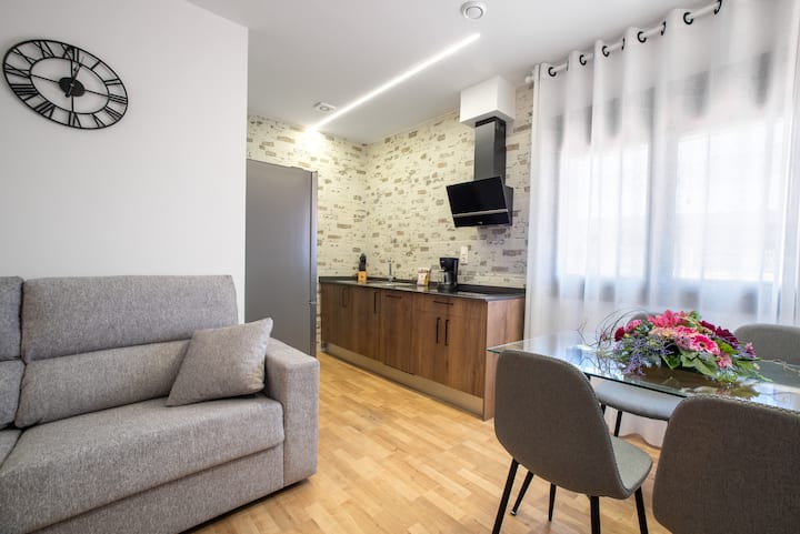 Precioso Estudio Con Parking Privado Peñaflor - Castejón