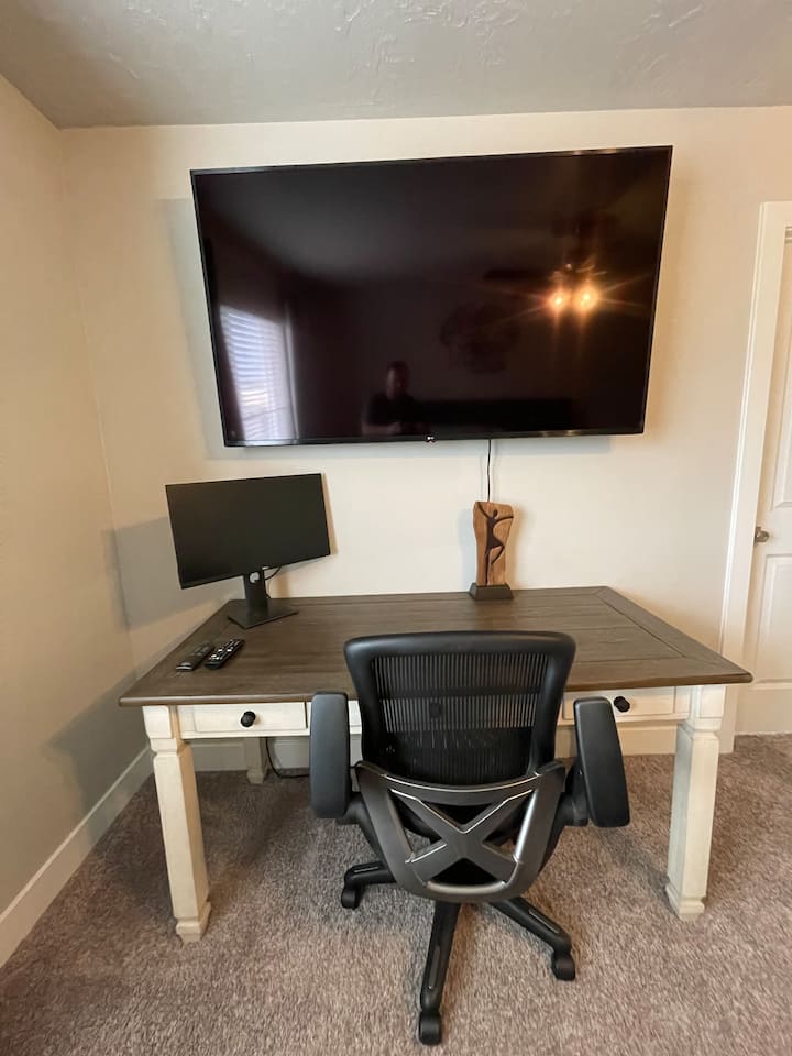 Cute & Cozy Townhouse In Great Location! - Cedar City, UT