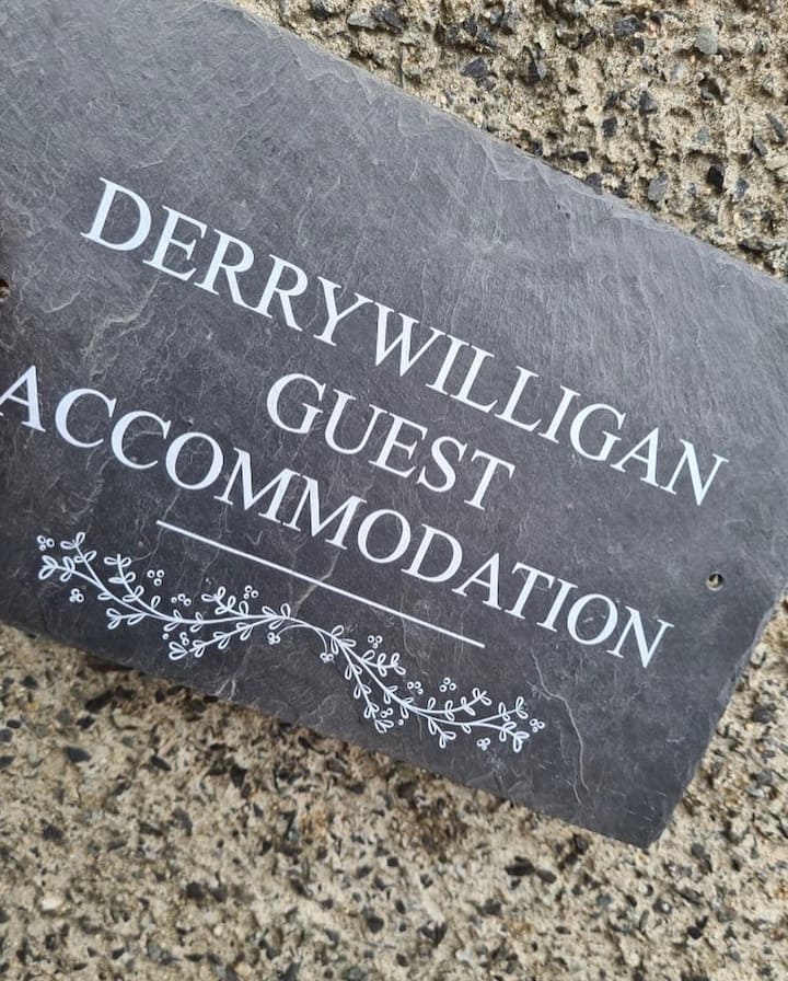 Luxury Accommodation - Relaxing Escape. - Newry