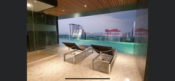 @Siam Paragon Uplift Smart Condo Private Elevator - Bangkok