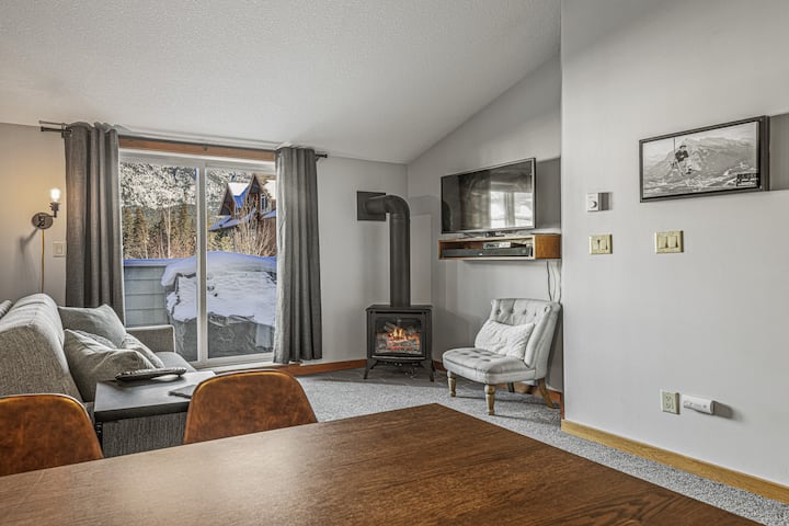 Cozy 2bed/2bath Loft Condo At The Lodges - Canmore