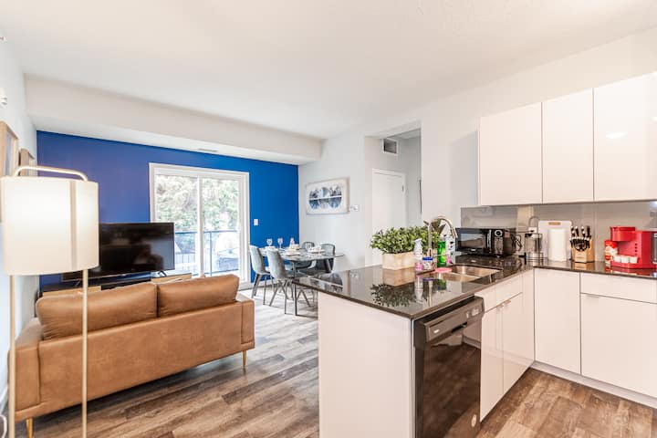 *Seafarer* With A/c 2 Beds Luxury Condo In Uofa - Edmonton