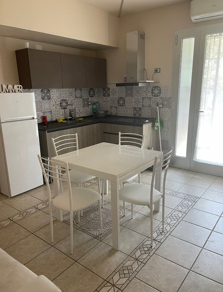 Trilocale Accogliente Sul Mare Con Parcheggio - リミニ