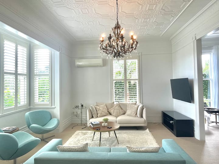 Spacious Villa, Quiet Parnell Location With Views - Auckland