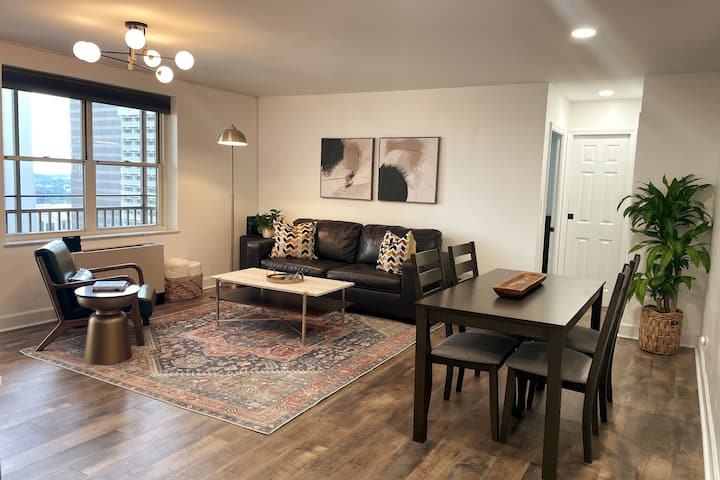 Beautiful Condo With Amazing Views - Georgia State University, Atlanta