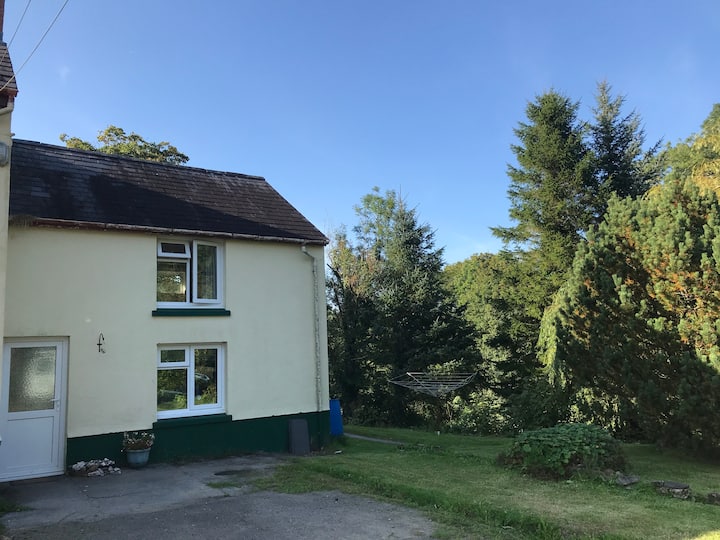 Character Annexe Rural Location - Carmarthen