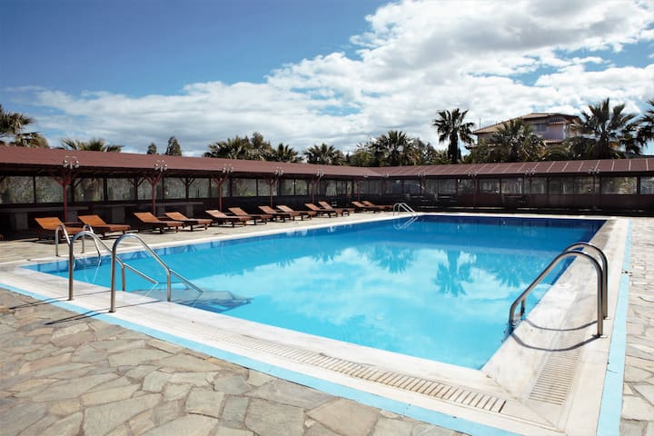 Bonaventure Villa. Largest Villa South Of Athens - ミロス島