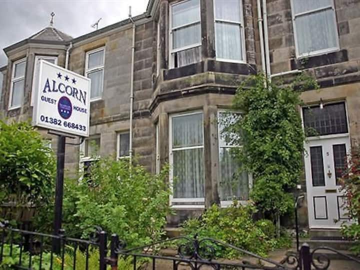 Welcome To Alcorn Guest House For Room 3 - Dundee, UK